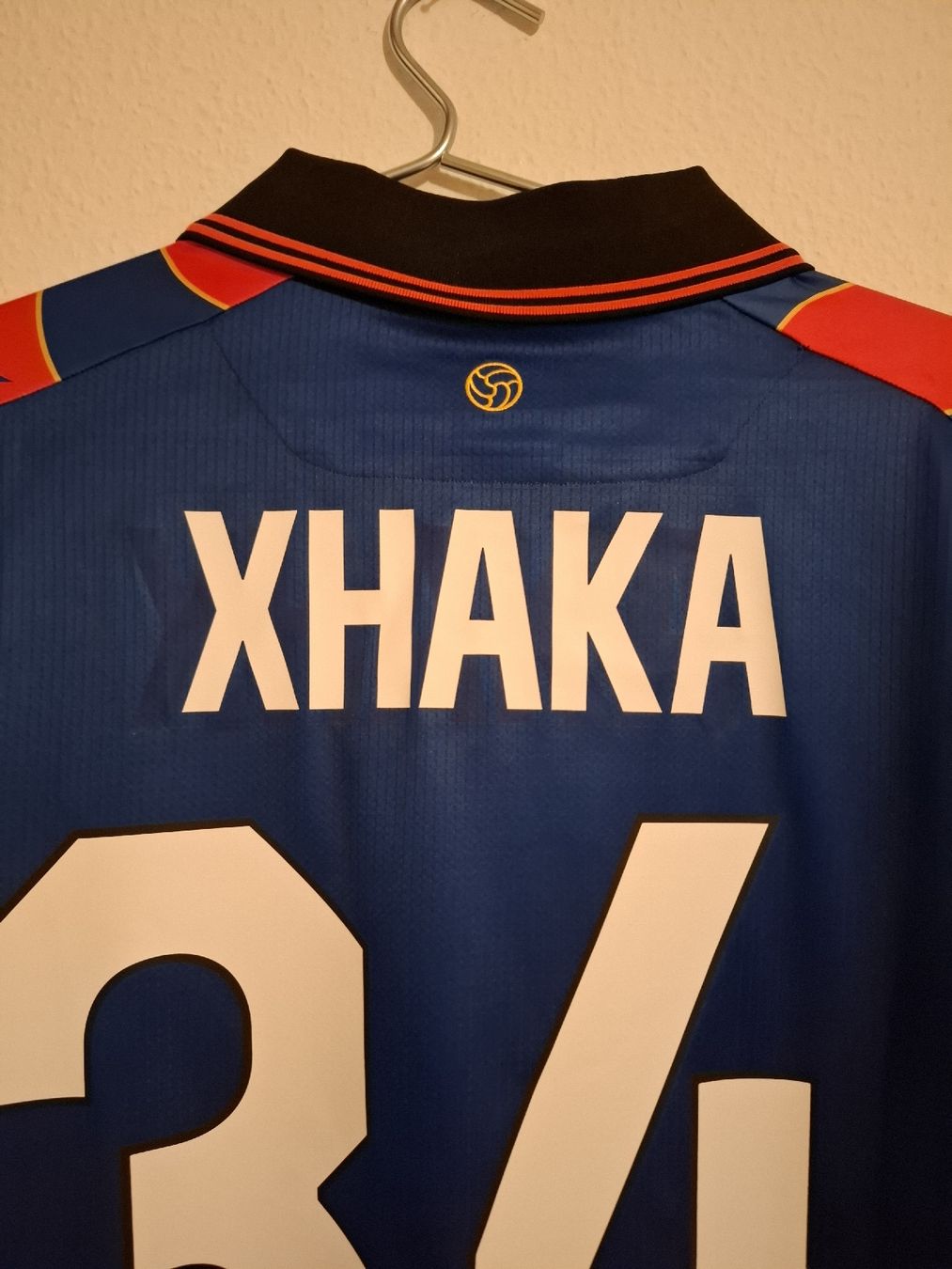 FC BASEL 24/25 Heimtrikot #34 XHAKA. (Gebraucht) in Pratteln für CHF 82 ...