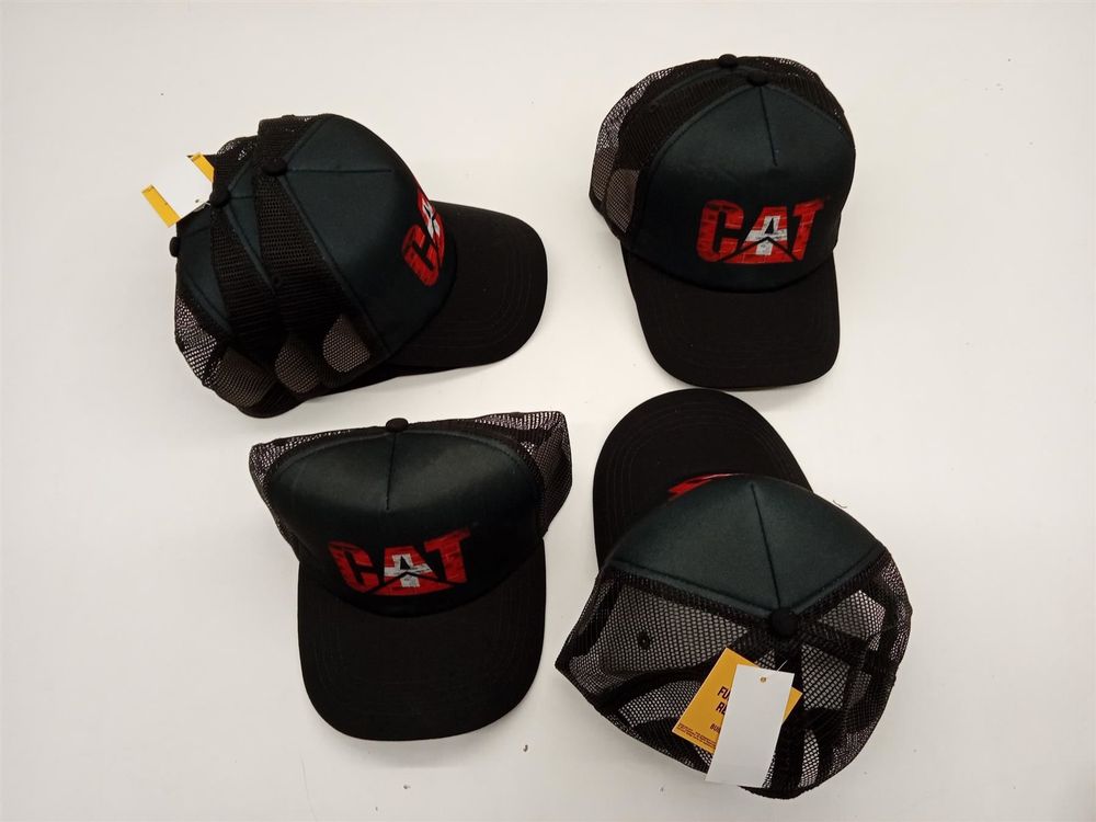 7Stk. CAT Caps, one size (Neu und originalverpackt) in Siebnen für CHF ...