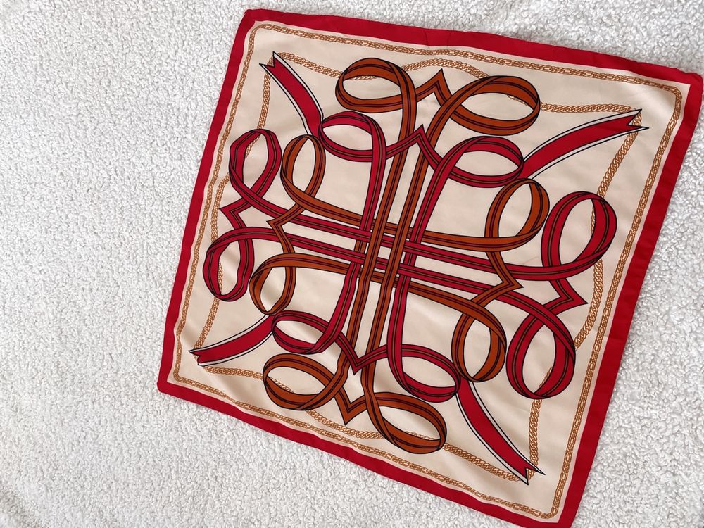 Chic Scarf handkerchief Red Cream Chain Pattern | Kaufen auf Ricardo