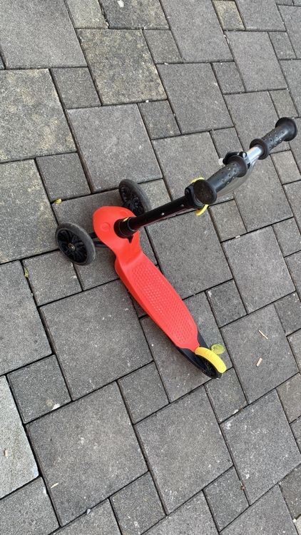 Roter Kinderroller exelo mit drei Rädern für kleine Entdecke (Gebraucht ...