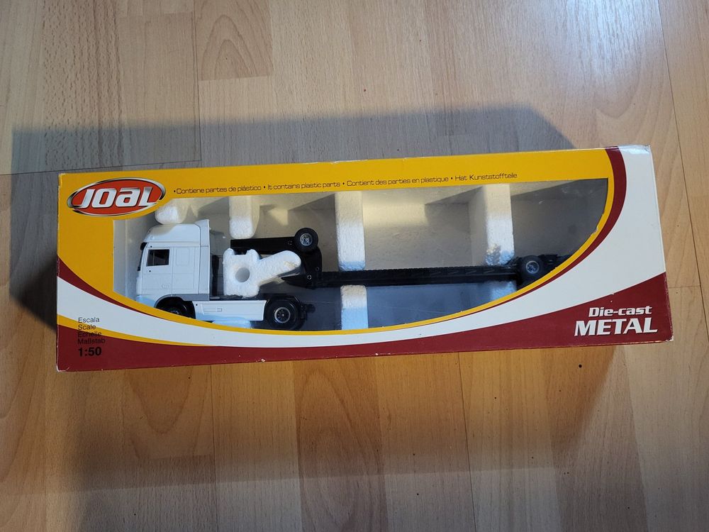 Baumaschinenmodelle (Neu und originalverpackt) in Solothurn für CHF 10 – nur Abholung auf ...