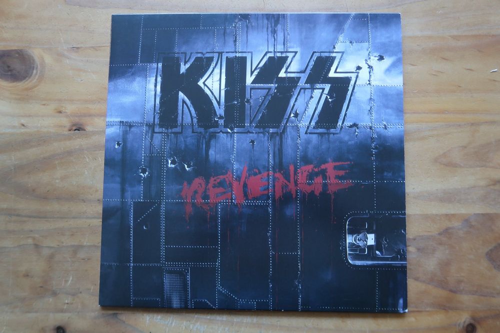 KISS - REVENGE - mit GOD GAVE ROCK'N'ROLL TO YOU - VINYL LP (Gebraucht ...