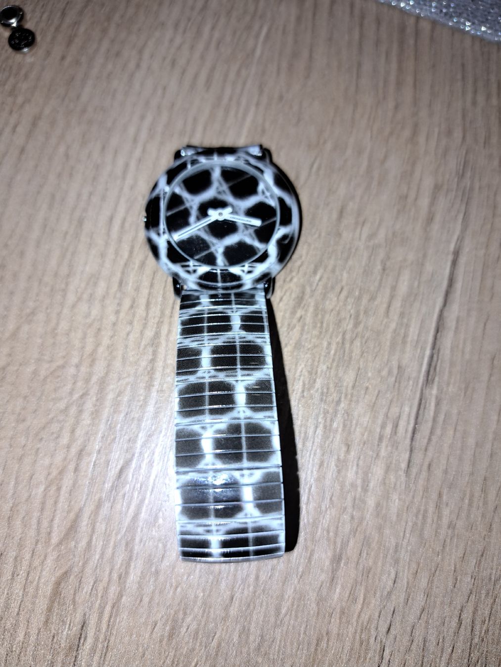 Montre femme (Défectueux) à Tavannes pour CHF 20 – retrait uniquement ...