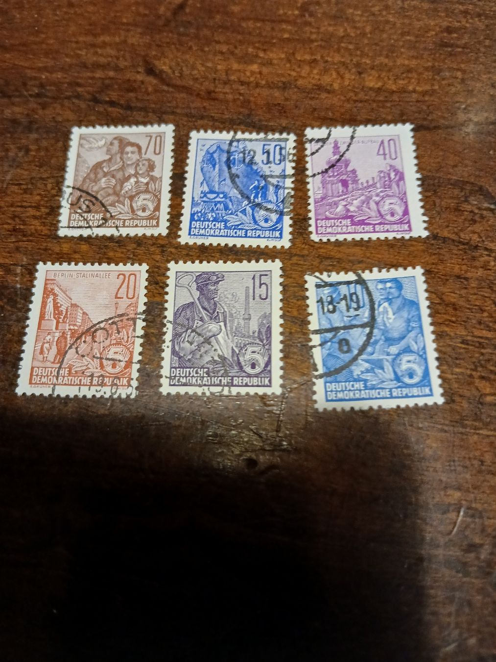 Lot de timbres RDA anciens - Collectionneur averti! (D'occasion) à Marly pour CHF 0.25 – avec ...