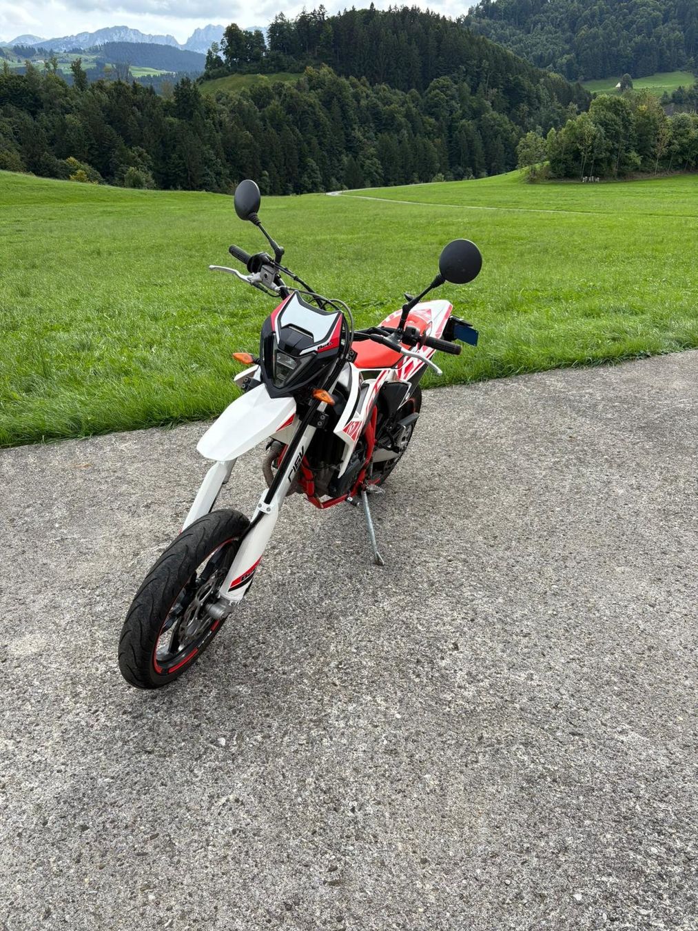 Schone Supermoto 125ccm Gebraucht Ebenbild