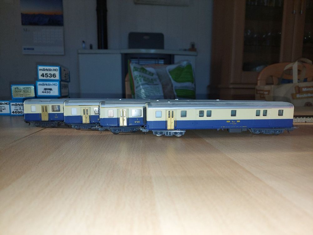 4 wagons BLS Lima (D'occasion) à Vallorbe pour CHF 32 – avec livraison ...