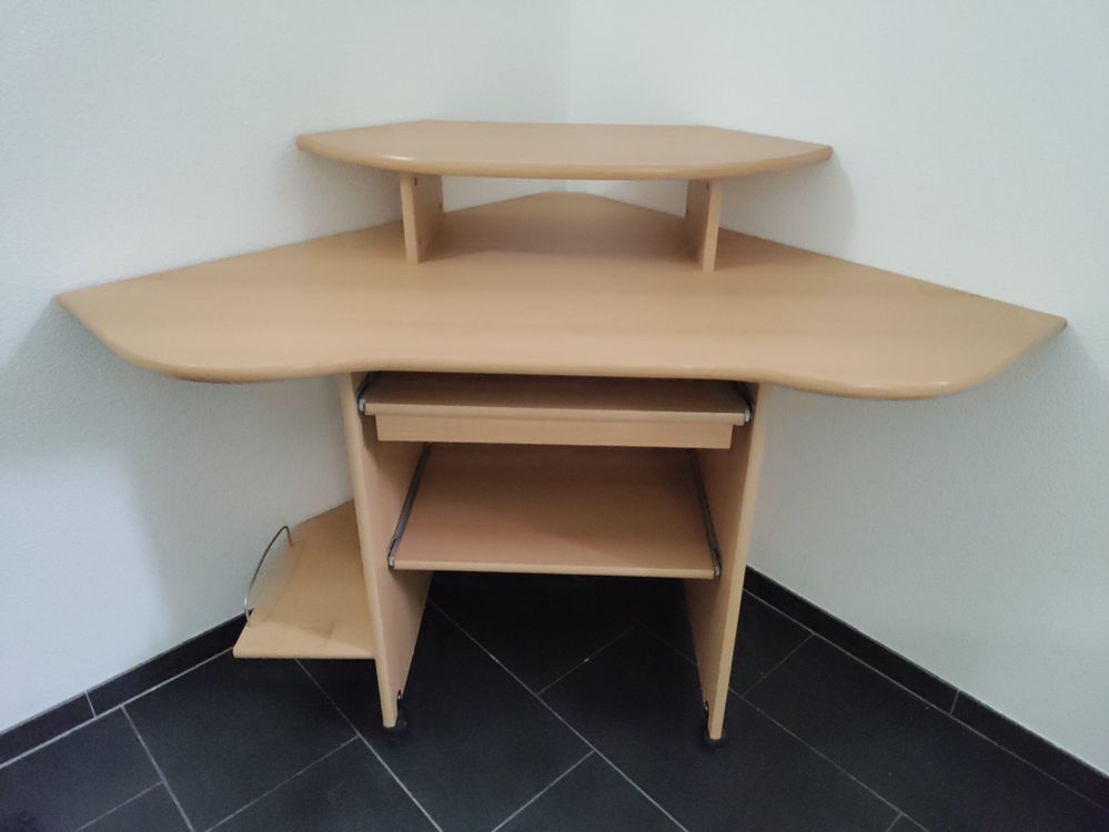 Bureau d'angle beige LxPxH 149x100x98 (Gebraucht) in Avry-devant-Pont ...