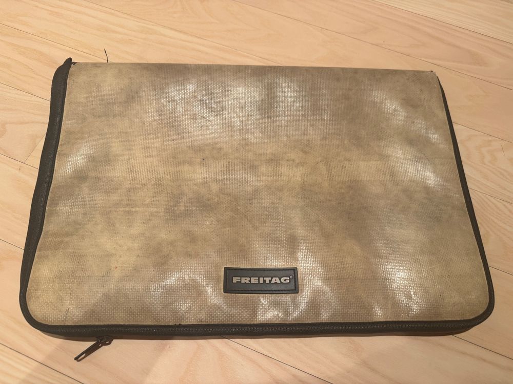 FREITAG Laptop-Hülle Unikat, 17“ (Neu (gemäss Beschreibung)) in ...