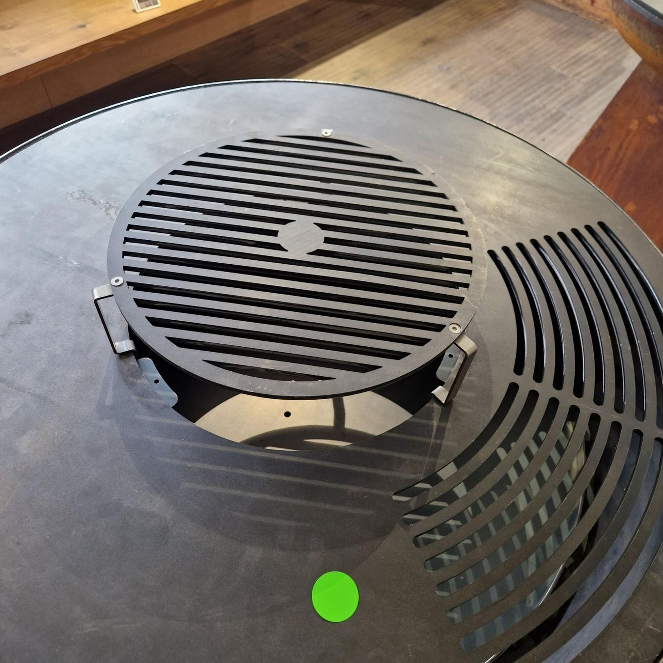 Occ. Mr. Grill Feuerschale Cone Ø 100 cm, Höhe 90cm (Gebraucht) in ...