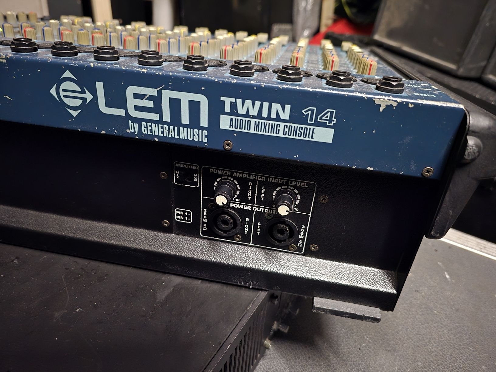 LEM TWIN 14 POWER MIXER 700W PER CHA 350W (Gebraucht) in Zürich für CHF ...