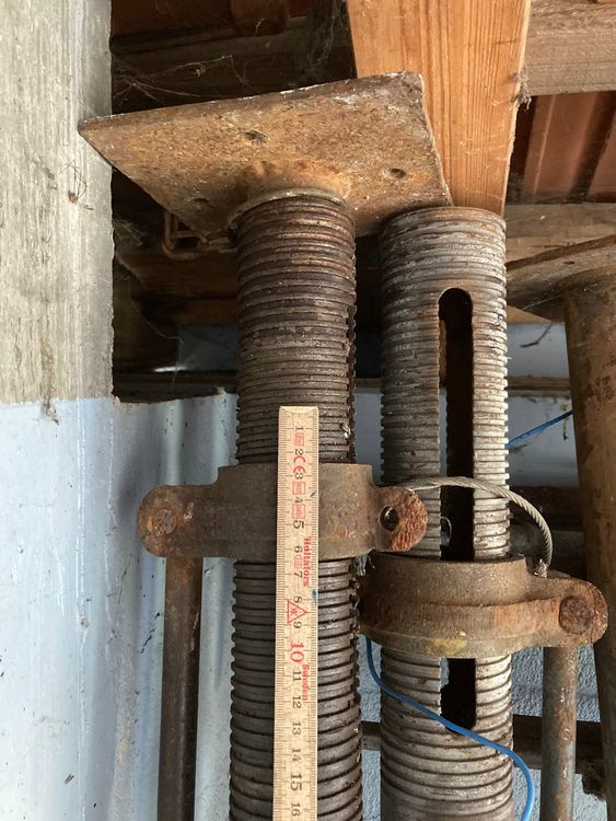 Baustützen, Stüper, massive Ausführung (Gebraucht) in Oberburg für CHF ...