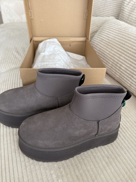 UGG Classic mini Dipper Boot Thundercloud (Neu und originalverpackt) in ...
