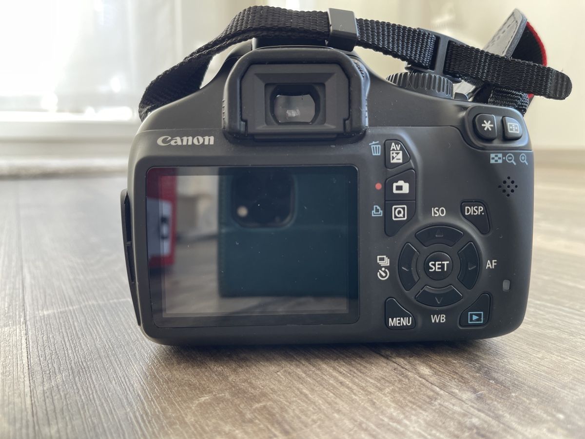 Canon EOS 1100D, Top Zustand, ideales Einsteiger-Modell! (Gebraucht) in ...