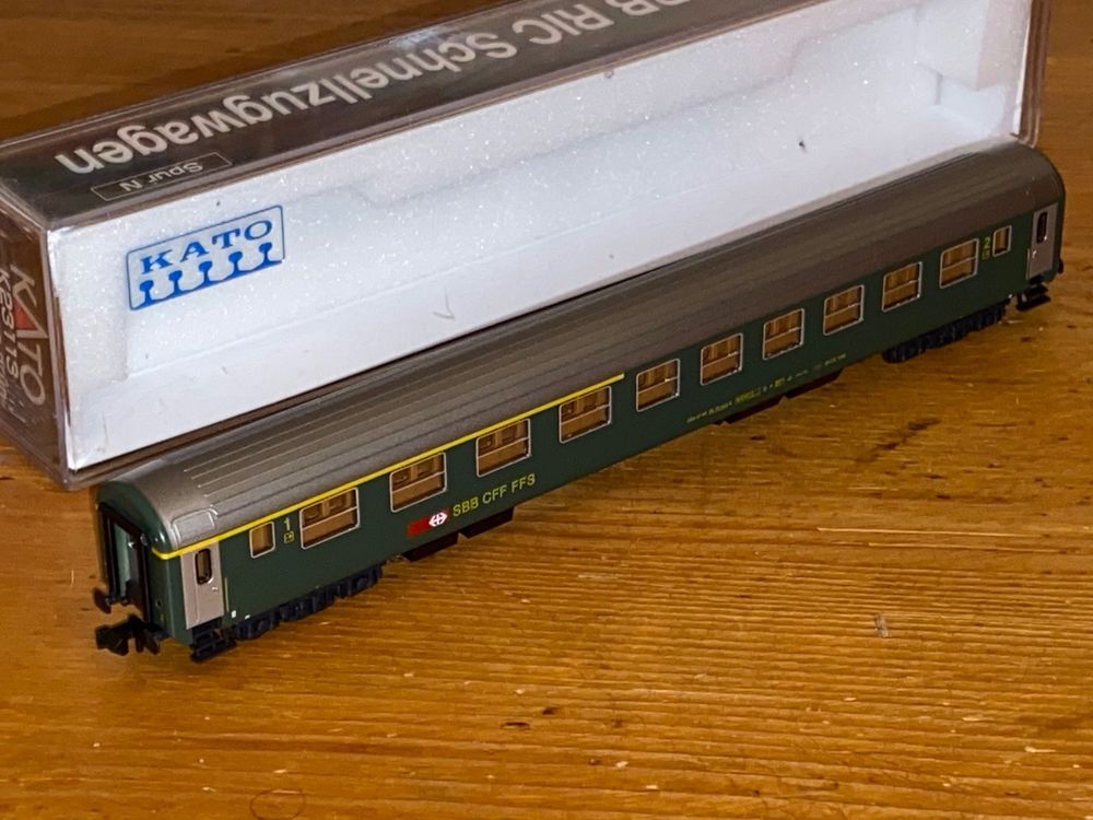 N Kato 23113 SBB RIC 1/2Kl Wagen Neu (Neu und originalverpackt) in Belp für CHF 39.95 – mit ...