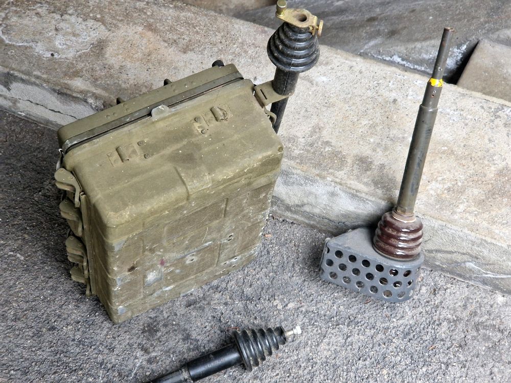 Militär Funkgerät AN/GRC-9 für Jeep US Army Bundeswehr (Defekt) in Dickbuch für CHF 165 – nur ...