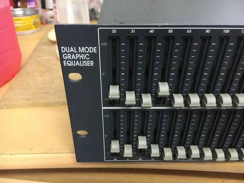 BSS FCS-960 30 Band x2 Graphic Equalizer | Acheter sur Ricardo