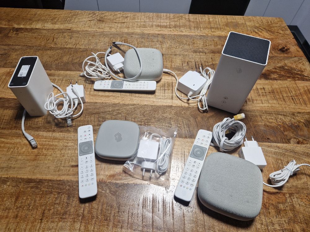 Swisscom Internet Box 2 + WLAN Box + 2× TV Box 2 + TV Box 3 (Gebraucht ...