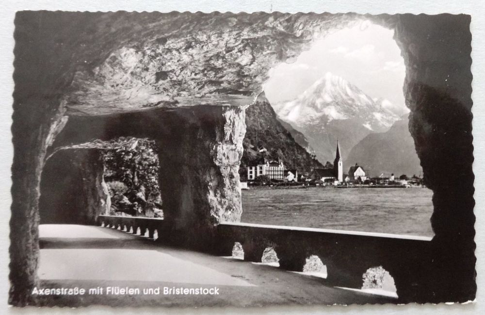 Axenstrasse mit Flüelen und Bristenstock (Gebraucht) in Fétigny für CHF 1 – mit Lieferung auf ...