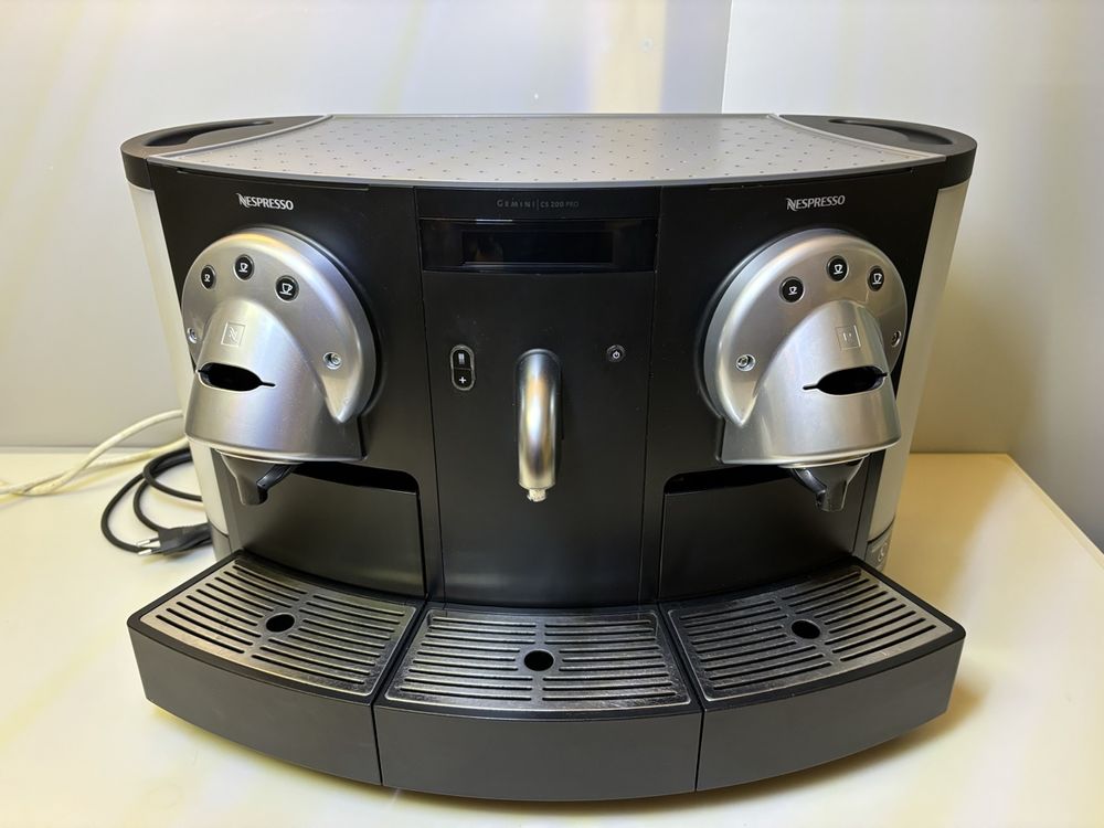 Nespresso Gemini CS200 Pro Kaffemaschine | Kaufen auf Ricardo