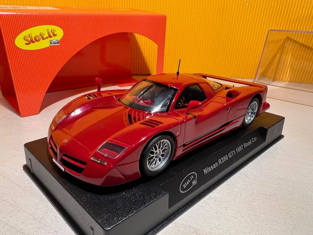NISSAN R390 GT1 «1997 ROAD CAR» – Weinrot – Slot.it - NEU | Kaufen auf Ricardo
