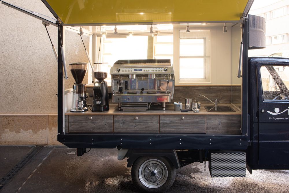 Piaggio APE TM 703 Kaffeemobil – Werbeträger für die Stadt (Gebraucht ...