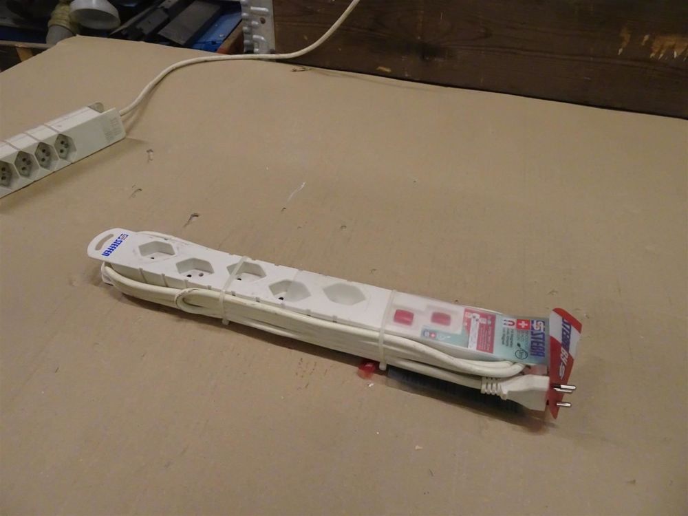 X567 Profi Steffen Stromleiste Magnet (Neu (gemäss Beschreibung)) in Necker für CHF 8 – mit ...