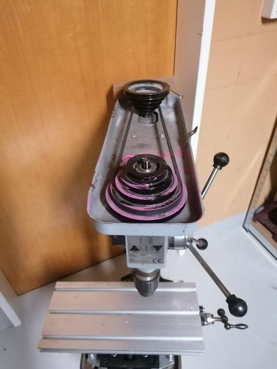 Tischbohrmaschine / Standbohrmaschine mit Kreuztisch (Gebraucht) in Unteriberg für CHF 102 – nur ...