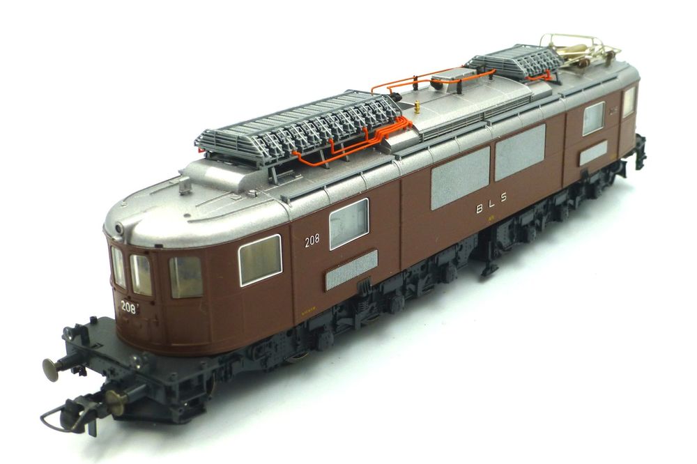 Neuwertige Lokomotive Ae 6/8 208 BLS H0 AC Roco 43952 (Neu (gemäss ...