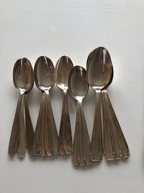 Silberbesteck 40 Teile verschiedene Punzierungen (Gebraucht) in horgen für CHF 15 – mit ...