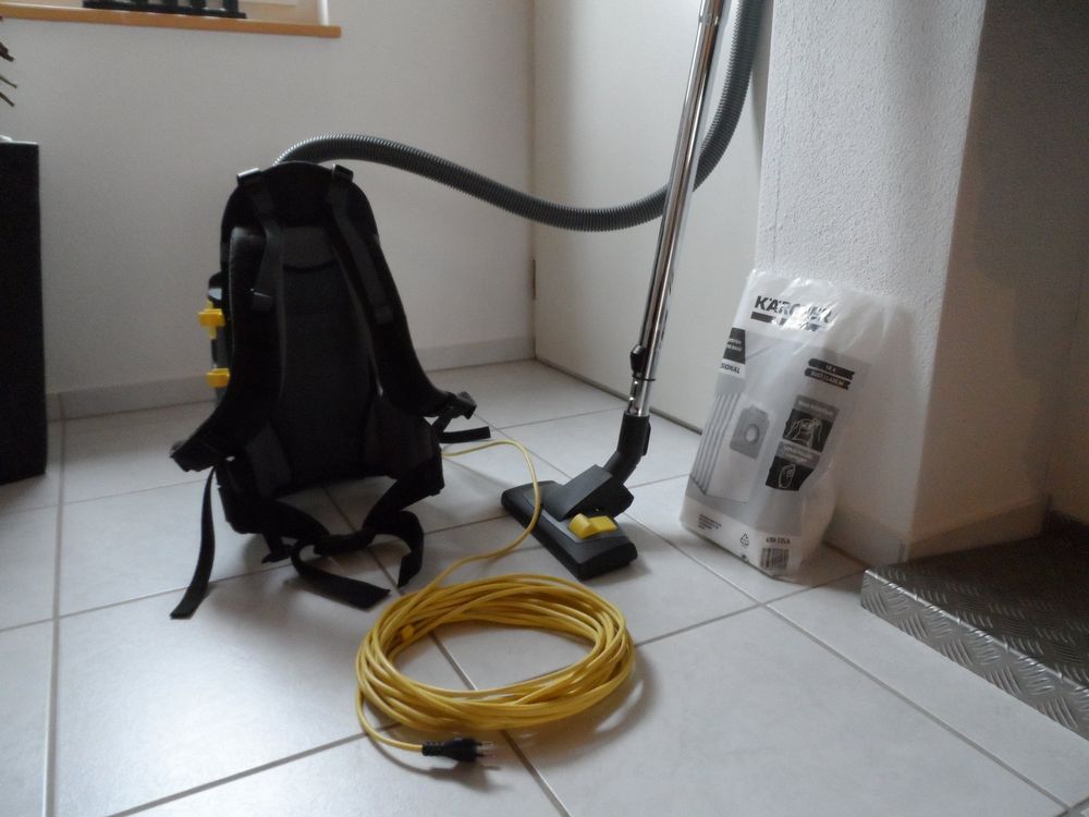 Rücken - Staubsauger 35 BV 5/1 von Kärcher + 9 Stück Säcke | Kaufen auf ...