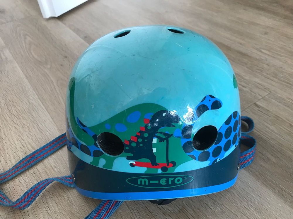 Helm micro für Kind Dinosaurier (Gebraucht) in Muri b. Bern für CHF 2 ...
