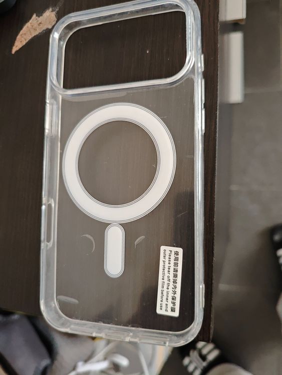 Coque iphone 17 pro max magsafe (Neu und originalverpackt) in noréaz ...
