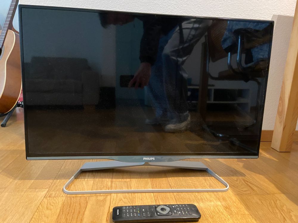 Fernsehbildschirm Philips 3D Smart LED TV mit Ambilight 5000 (Gebraucht ...