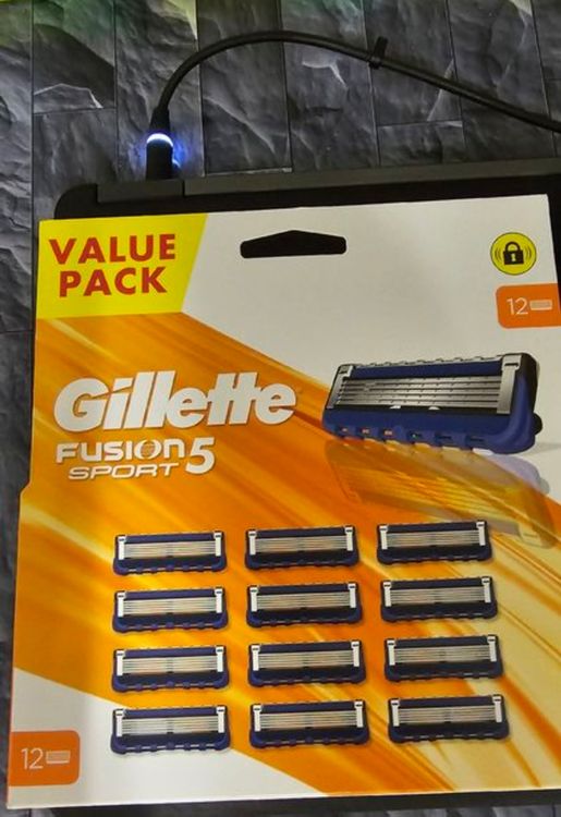 Gillete fussion 5 Neu (Neu und originalverpackt) in Dietikon für CHF 11 ...