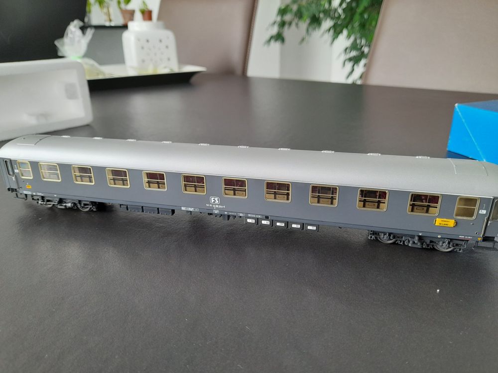 Voiture ROCO HO 44717. IMPECCABLE!!!!!!! (Gebraucht) in Surpierre für ...