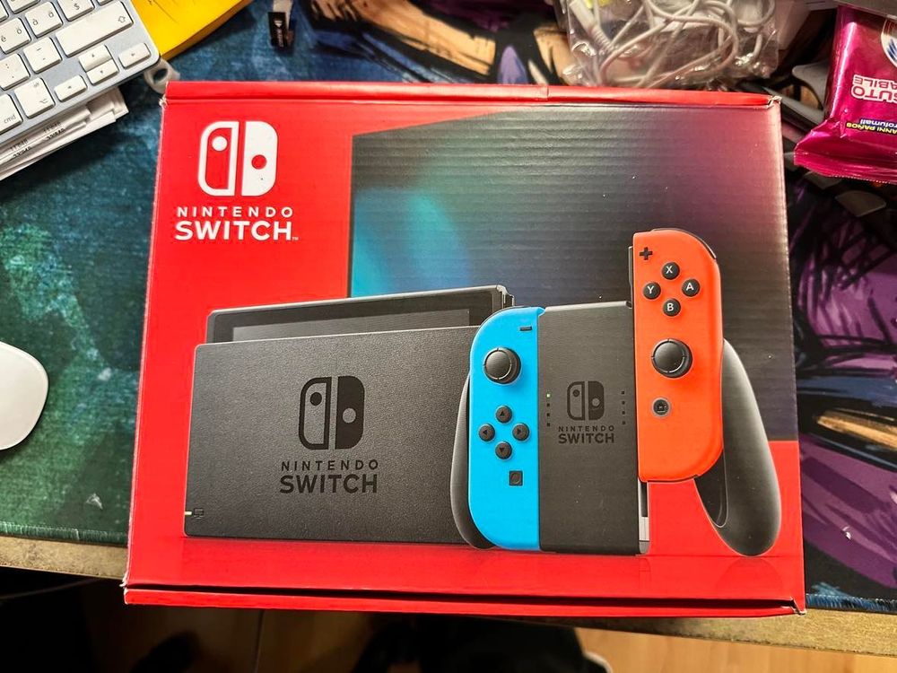 Console Nintendo Switch (Gebraucht) in Giubiasco für CHF 160 – mit ...