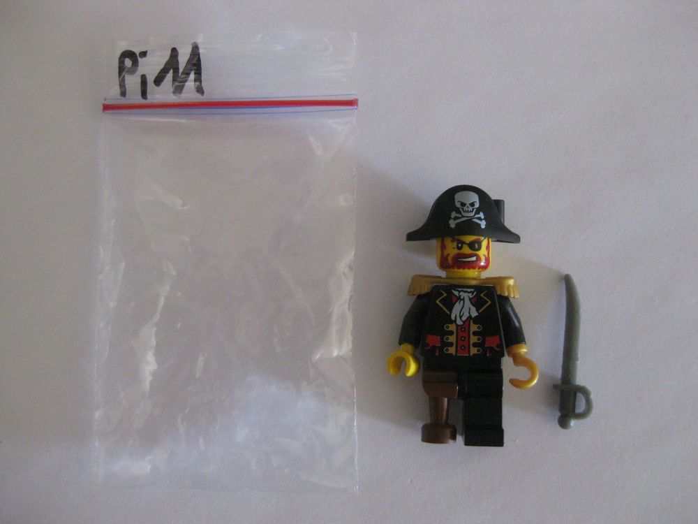 LEGO Minifigur Pirat Captain Brickbeard (Gebraucht) in Münchenbuchsee ...