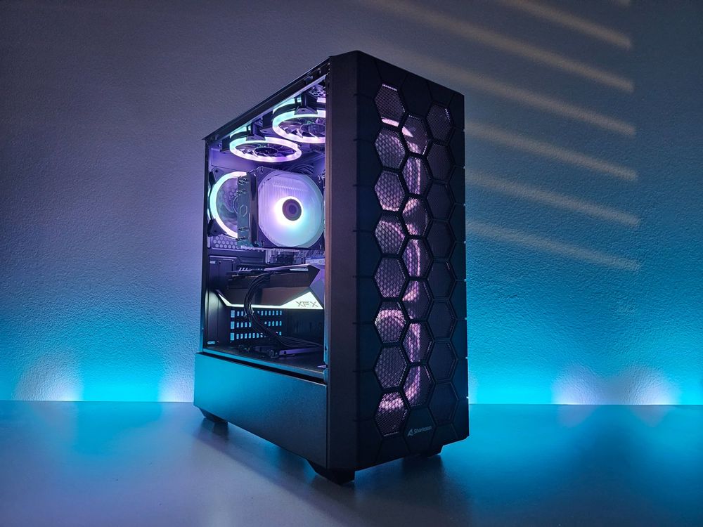 Gaming PC HEXAGON Ryzen 5.4GHz + RX 9060 XT 16GB | 16GB DDR5 (Neu und ...