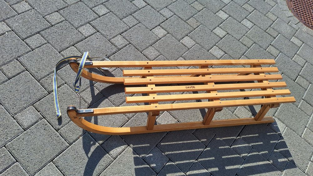 Davoser Holzschlitten (Gebraucht) in Zullwil für CHF 50 – nur Abholung ...