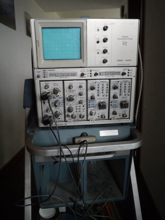 Tektronix 7704A Oscilloscope System (Gebraucht) in Winterthur für CHF ...