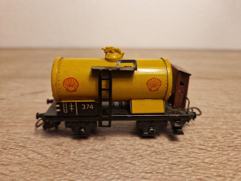 Märklin 374 Kesselwagen Shell H0 (3) (Gebraucht) in St-Aubin-Sauges für ...
