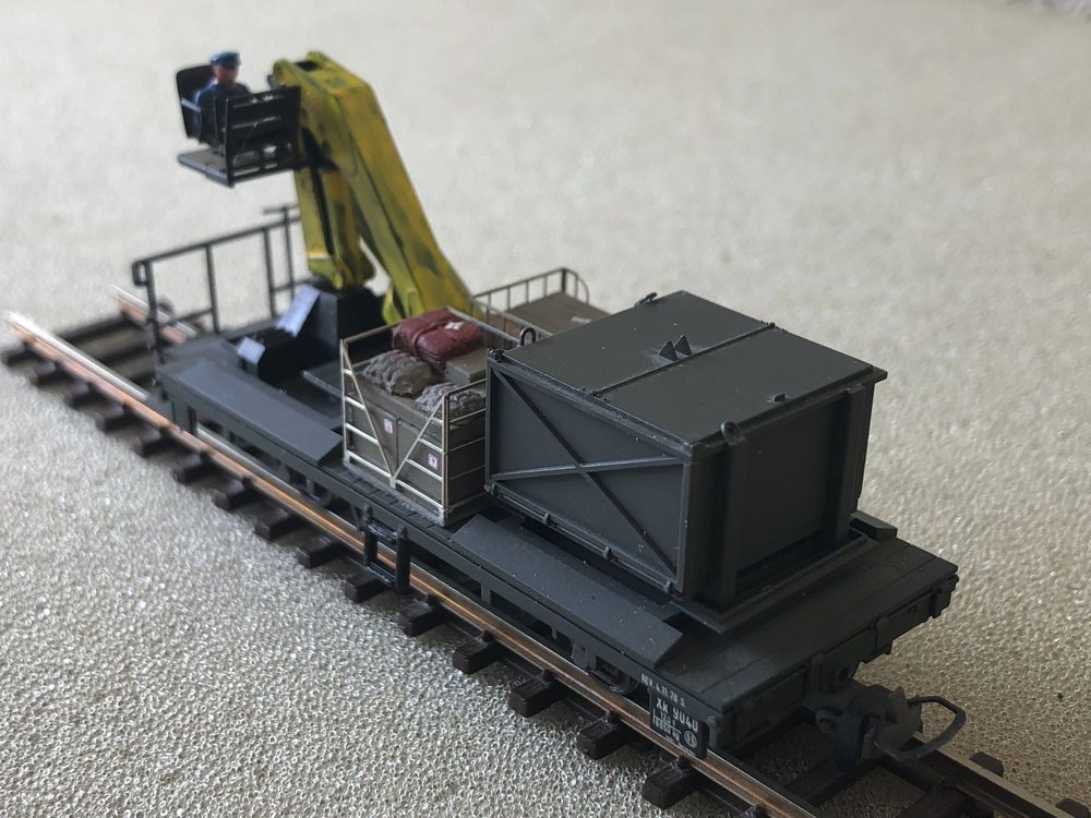 BEMO 2262 Xk 9040 RhB Behälterwagen mit Kran HOm (Gebraucht) in Echandens für CHF 150 – mit ...