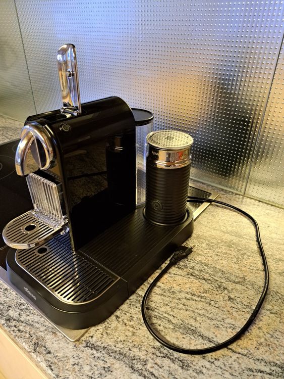 Nespresso Kaffee- Kapselmaschine (Gebraucht) in für CHF 45 – mit ...