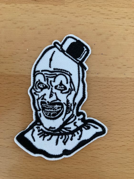 The Clown Terrifier Horror Patch Sticker Aufnaher (Neu (gemäss Beschreibung)) in Horn für CHF 2. ...