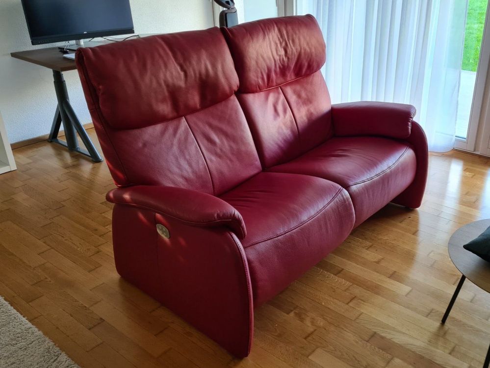 Himolla 2er Sofa Leder, elektrisch verstellbar, Heimkino (Gebraucht) in Hinwil für CHF 30 – nur ...