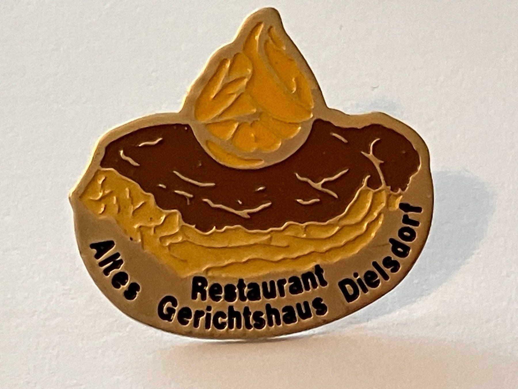 1 Pin Restaurant Altes Gerichtshaus Dielsdorf (Gebraucht) in Basel für ...