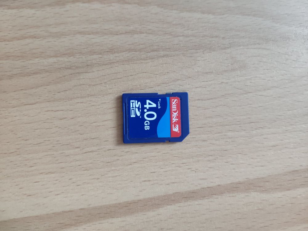 SD card 4GB (Gebraucht) in Tafers für CHF 1 – mit Lieferung auf Ricardo ...
