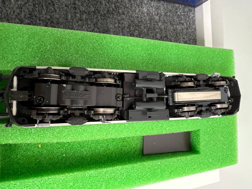 Roco 69844 E-Lok RE 4/4 BLS Nina Digital (Gebraucht) in Brislach für ...