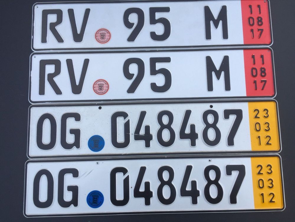 2 Sätze (hinten und vorne) deutsche Autonummernschilder (Gebraucht) in ...