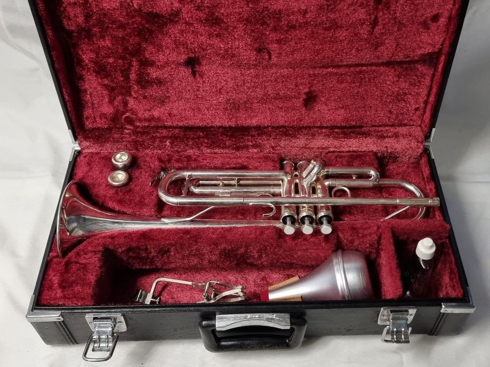 Trompete Yamaha YTR 4320ES mit Koffer und Zubehör | Kaufen auf Ricardo